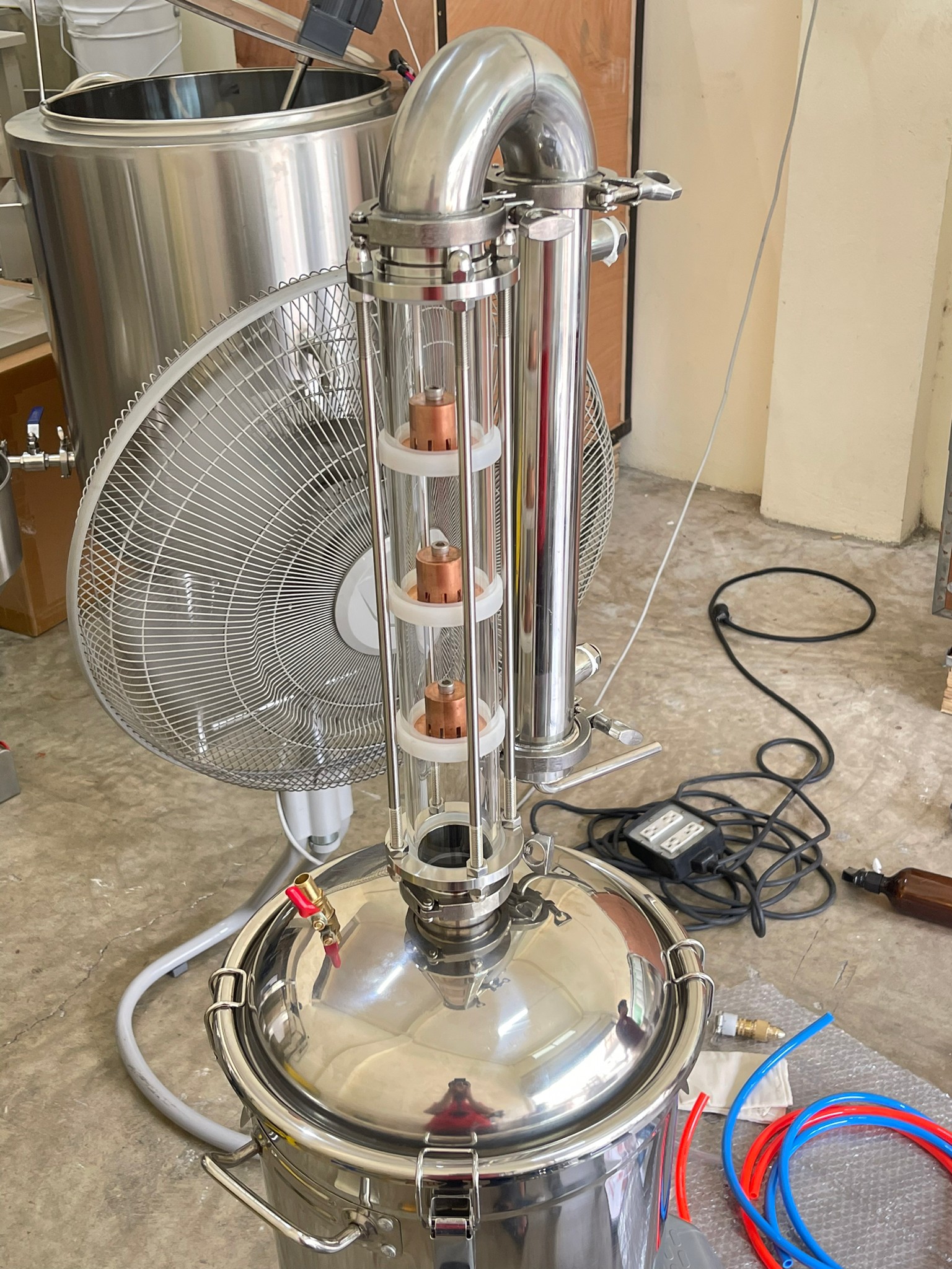 เครื่องกลั่นน้ำมันหอมระเหย กลั่นสุรา กลั่นแอลกอฮอล์ Yantai-09 | ปัญญาเคมีภัณฑ์ PYCM จำหน่ายเคมี